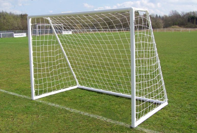 Garden Goal Post 8'X6' multi surface - single section crossbar Garden Goal Post 8'X6' multi surface - single section crossbar